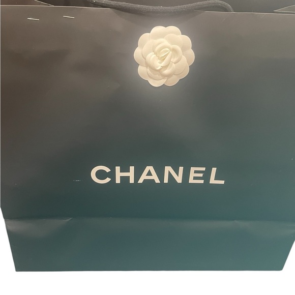 CHANEL | Other | Chanel Glossy Large Gift Bag With Set Of Ribbon And ...